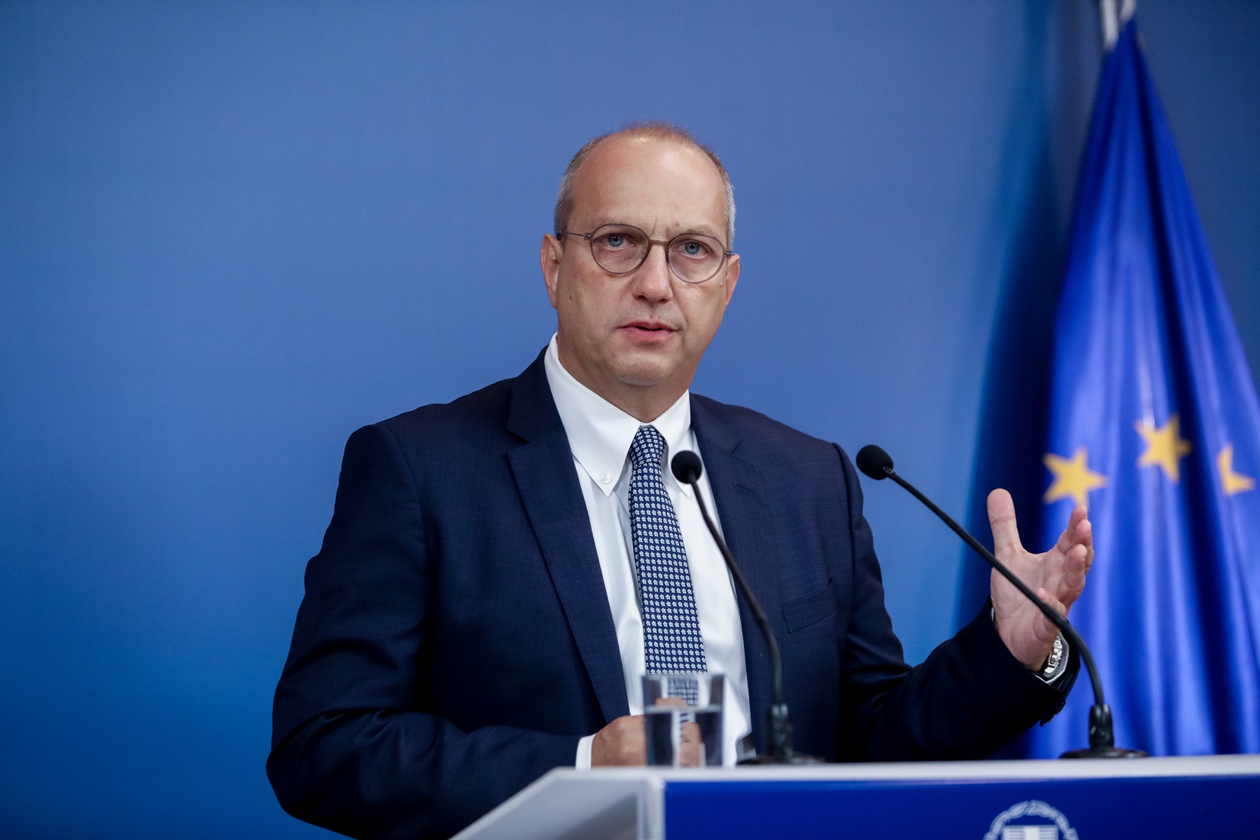 Οικονόμου για Τέμπη: Αναλαμβάνουμε την ευθύνη που μας αναλογεί (VIDEO ...